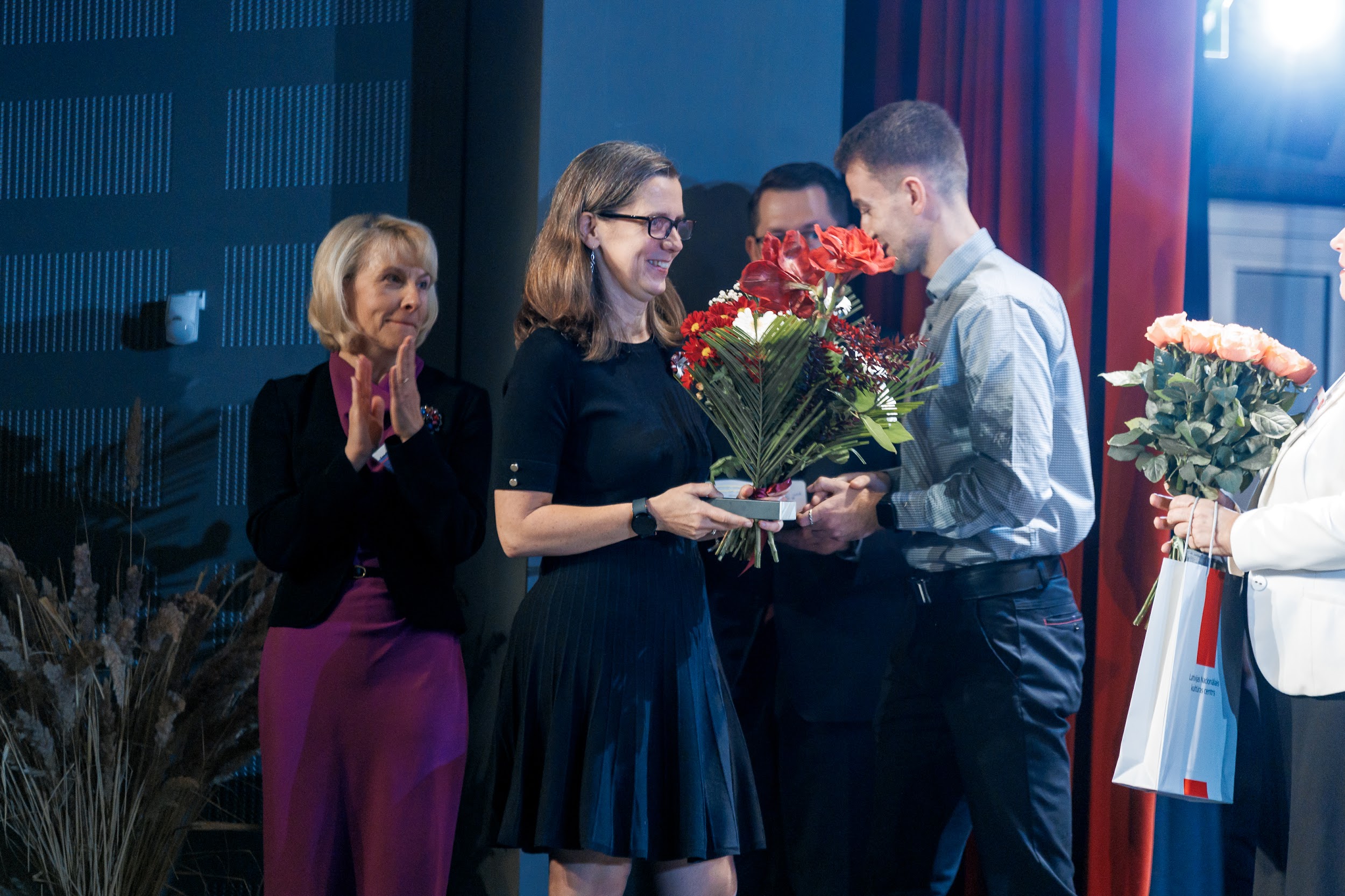 Latviesi.com - Portāls latviešiem pasaulē